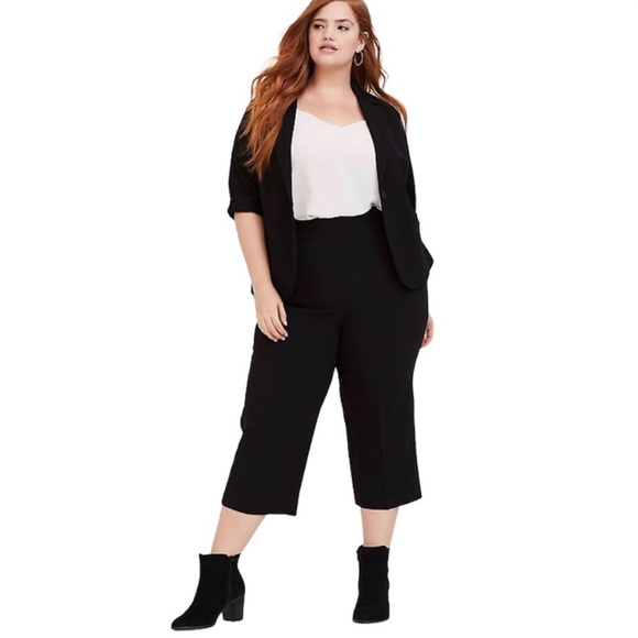 torrid | Pants & Jumpsuits | Torrid Black Wide Leg Crop Pant Size 4xs ...